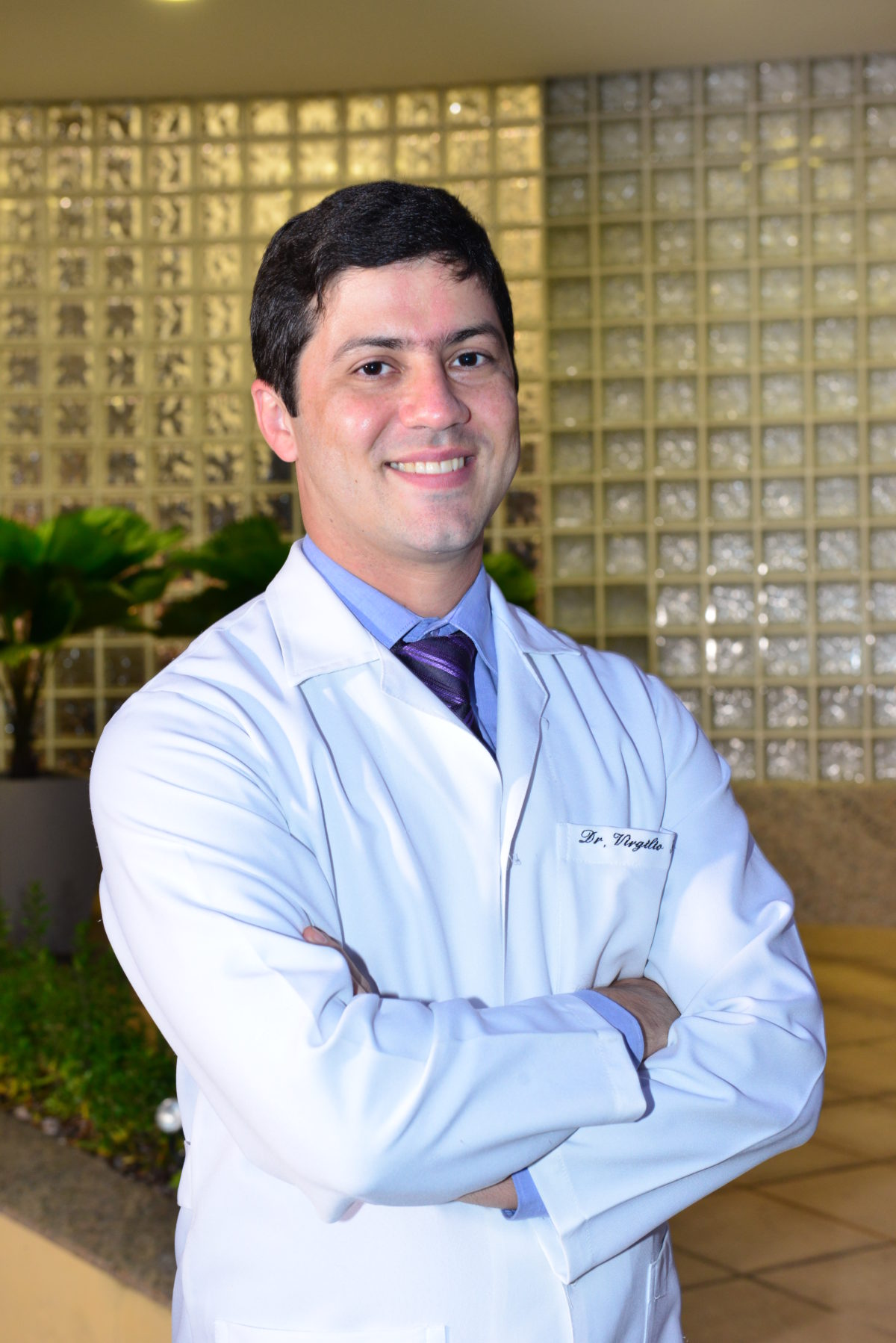 Dr Virgilio Freitas - Núcleo Avançado em Oftalmologia